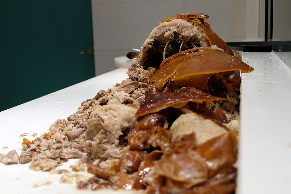 House of Lechon opens in Capitol – Let’s G, Sinjin!