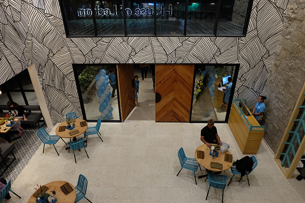 House of Lechon opens in Capitol – Let’s G, Sinjin!