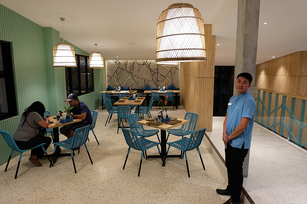 House of Lechon opens in Capitol – Let’s G, Sinjin!