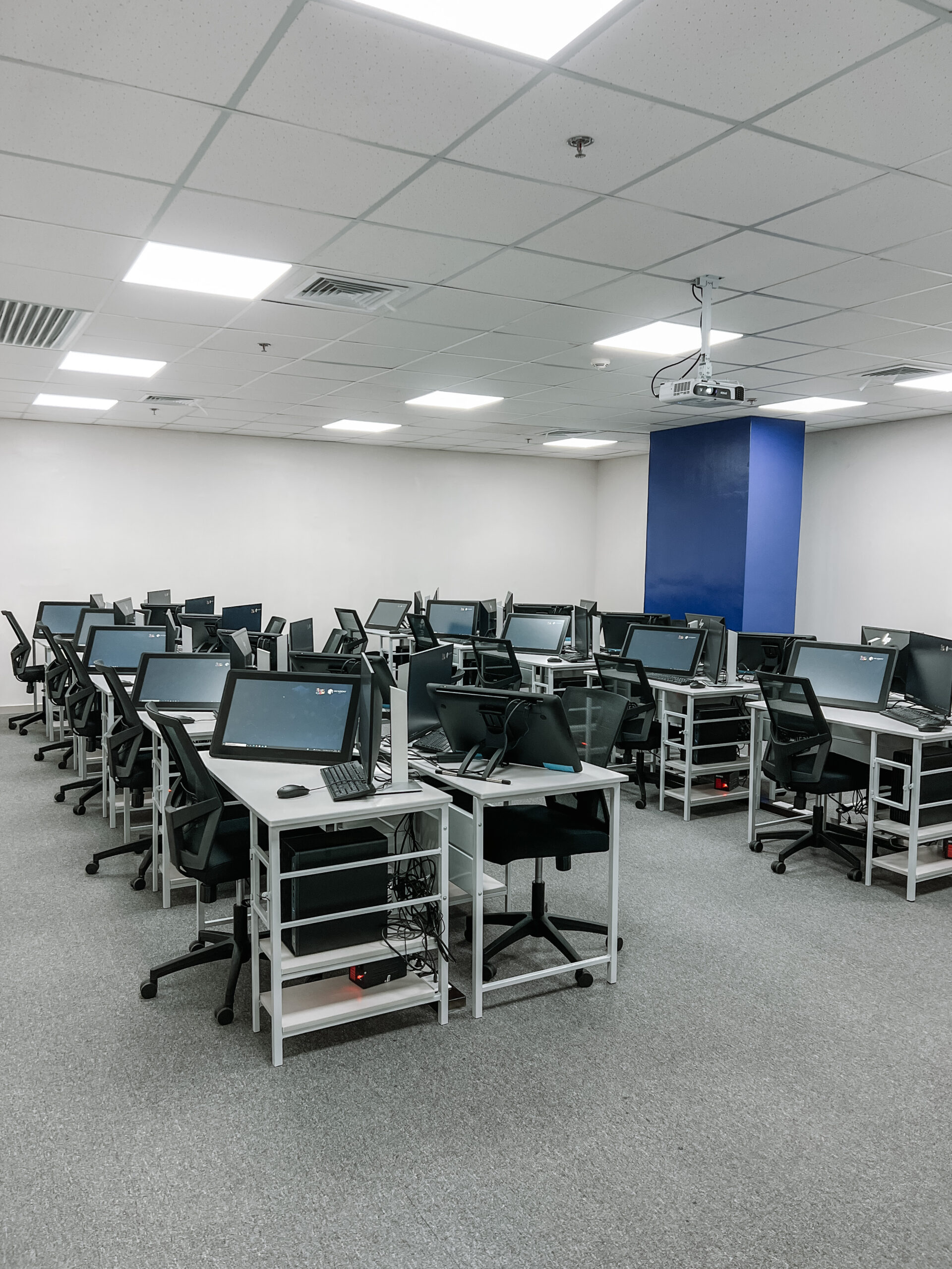 iACADEMY – Top tech and design school expands in Cebu – Let’s G, Sinjin!
